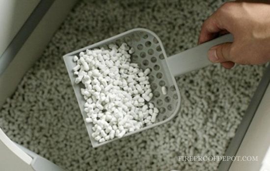 Is Cat Litter Flammable? Yes And No! Does It Catch Fire?